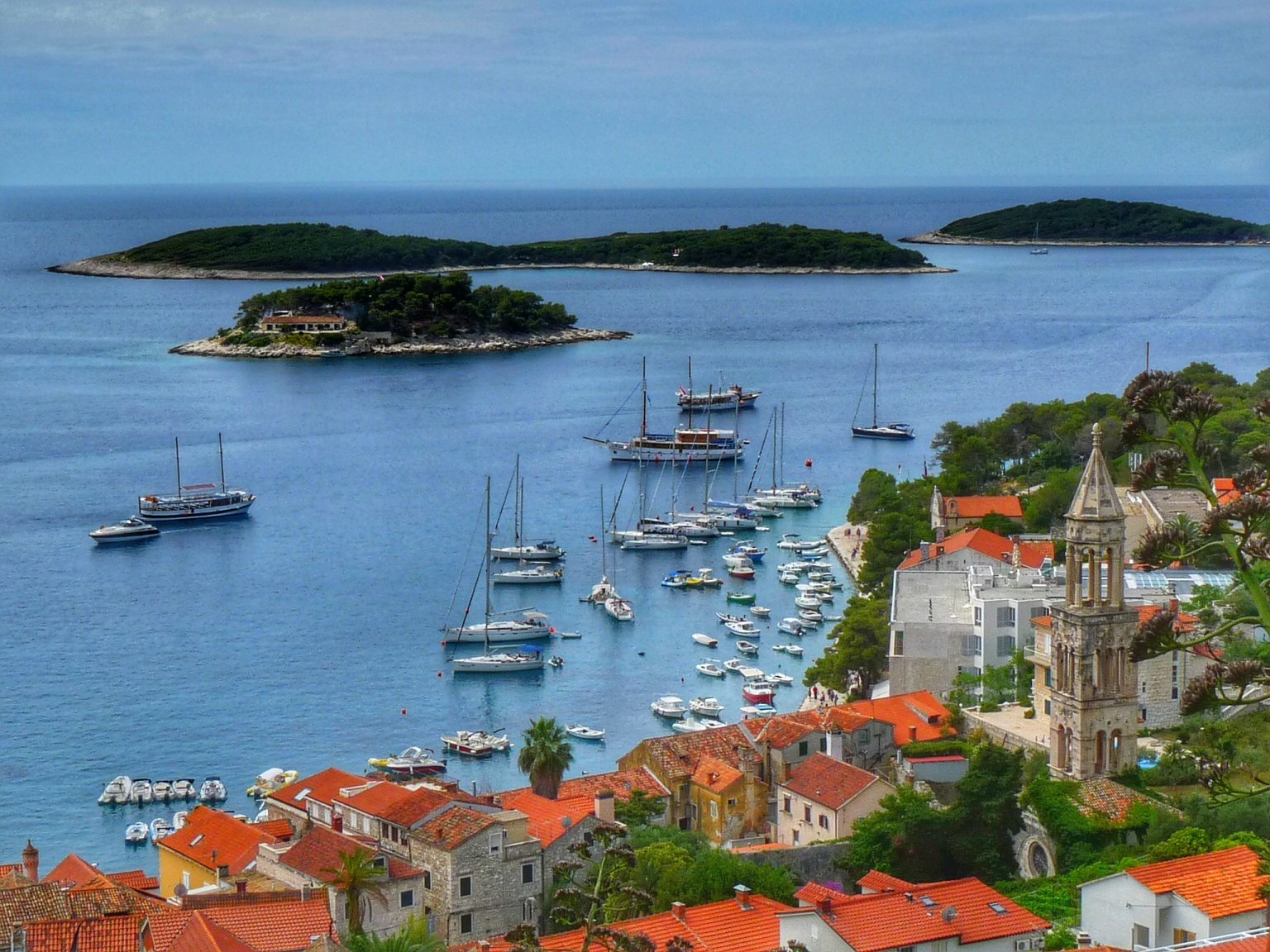 Qué ver en Hvar y las islas croatas más bellas de la costa Dámata ...