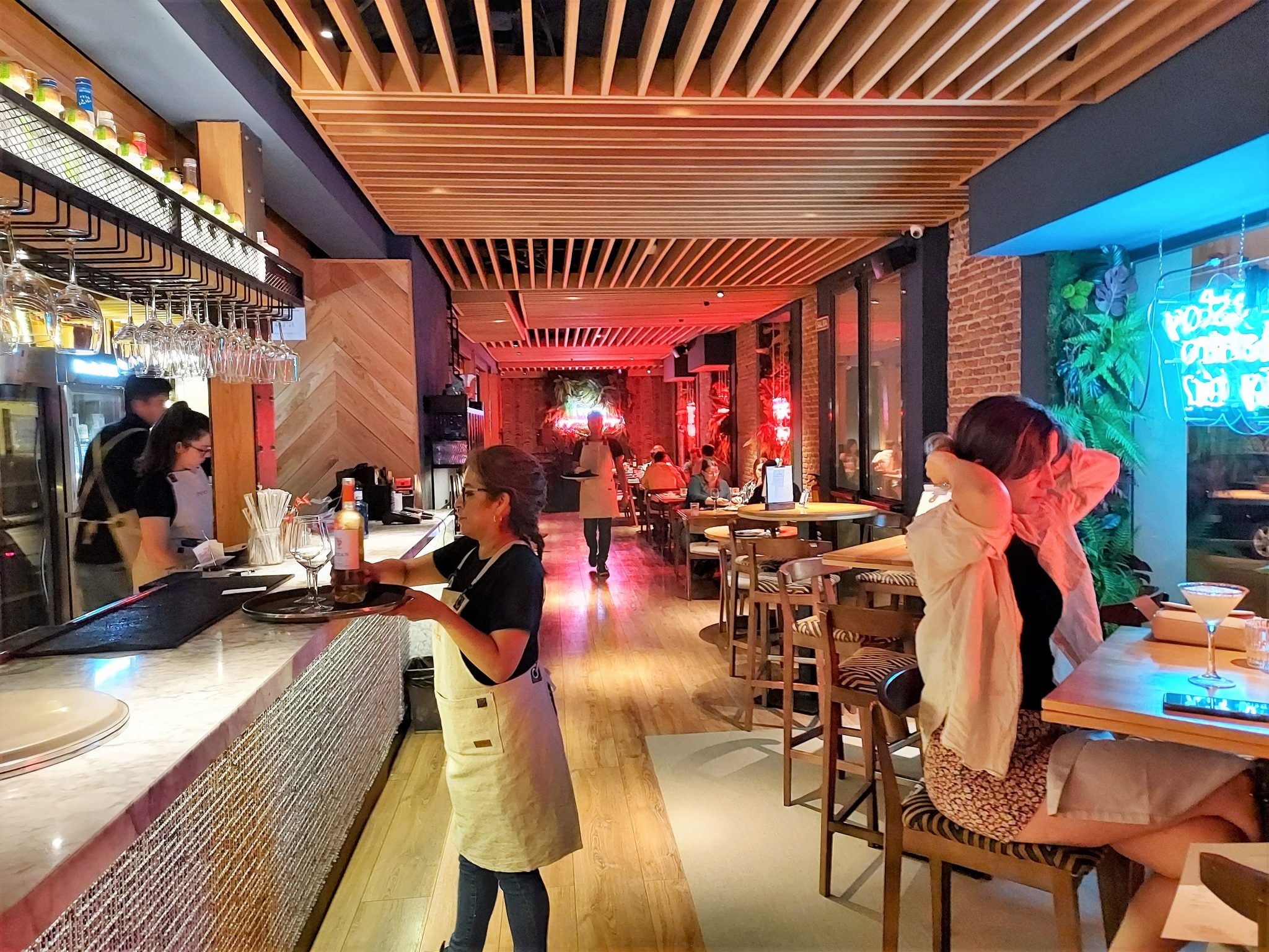 Ívora, el nuevo restaurante de Madrid que viene «a tope ...
